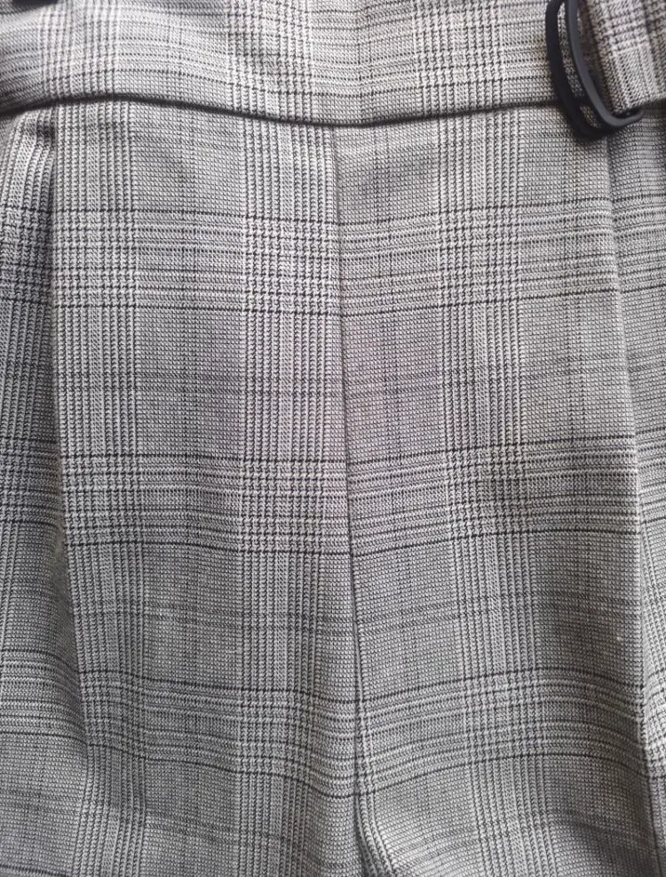 How To Spot Quality Clothes: 8 Tips For Smarter Purchases | Dreamer In ...